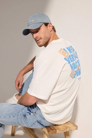 Trendyol MAN Jungen Ecru Tropisch Kurz Oversize T-Shirts
