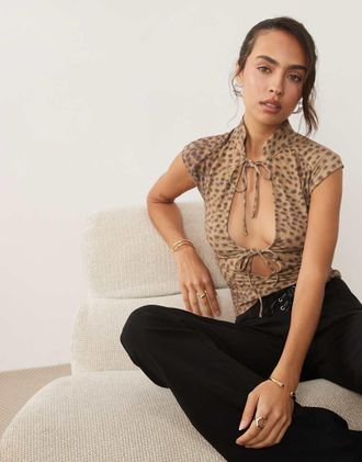 I.AM.GIA Georgia - Top &agrave; col montant et liens nou&eacute;s devant avec d&eacute;coupe - Imprim&eacute; animal-Multi