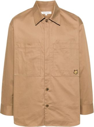 Maison Kitsun&eacute; Maison Kitsun&eacute; Overshirt avec Tonal Fox Head Patch en coton Gaba