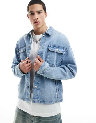 Jack & Jones Boxy Fit Jeansjacke aus hellblauem Denim