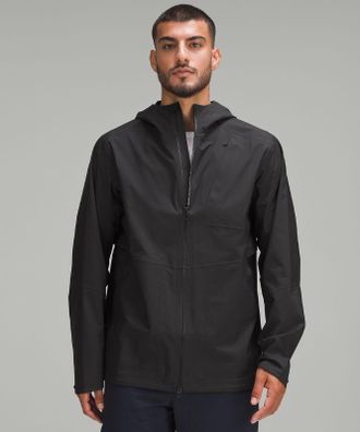 lululemon Veste de pluie zipp&eacute;e imperm&eacute;able pour Hommes - Taille XS