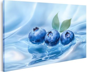Islandburner Bild auf Leinwand Blaubeeren im klaren Wasser mit Bl&auml;ttern Bilder Wandbilder Poster
