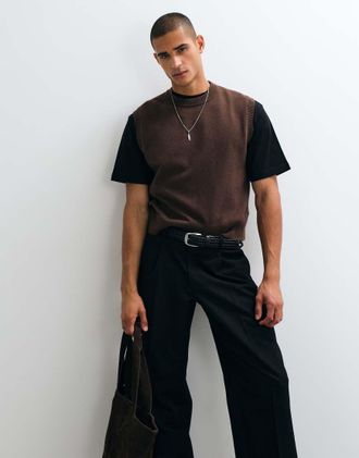 Weekday gilet en maille marron fonc&eacute; chin&eacute;