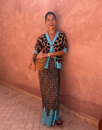 Never Fully Dressed Hannah - Strickjacke mit Leopardenmuster, V-Ausschnitt und Knopfleiste-Mehrfarbig