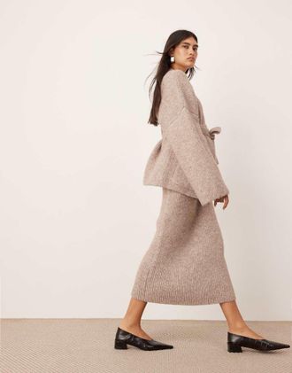 Asos Jupe densemble mi-longue en maille c&ocirc;tel&eacute;e - Taupe-Marron