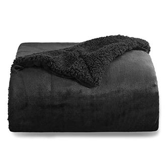 Bedsure Plaid Canape Couverture Polaire - Jete de Canape Noir 150x200, Plaid Canapé Sherpa 2 Personnes Doux et Chaude