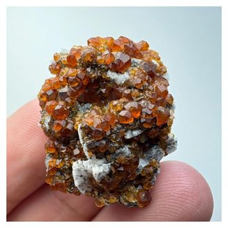 Generic Kristallstein Nat&uuml;rlicher Granat, Originalstein, Mineralienprobe, Kristall Kristallstein-Halskette mit Halter(9.9g 25 * 28 * 12mm)