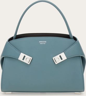 Ferragamo Damen Hug Soft Handtasche (XS) Gr&uuml;n