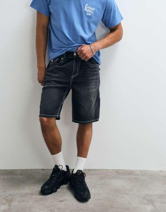 True Religion Bobby - Jeansshorts in schwarzer Waschung mit Pattentaschen