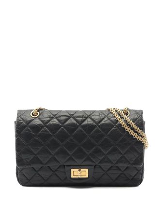 Chanel sac port&eacute; &eacute;paule Reissue 2.55 Double Flap 227 en cuir de veau vieilli (2013-2014) - Noir