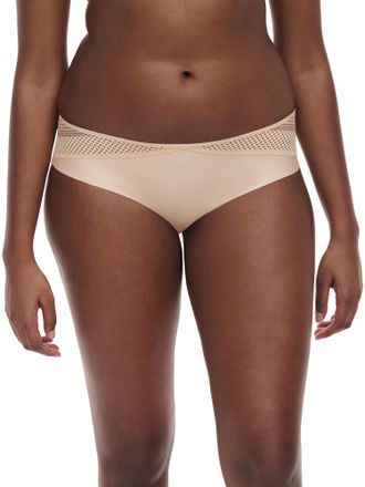 Chantelle Slip CHANTELLE PLAY, Damen, Gr. 36, beige (golden beige), Obermaterial: 71% Polyamid, 29% Elasthan, k&ouml;rpernah, Unterhosen Slip, Spitze, blickdichtes G