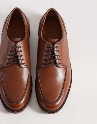 Asos Chaussures derby &agrave; lacets en cuir avec d&eacute;tails arrondis - Fauve-Brown