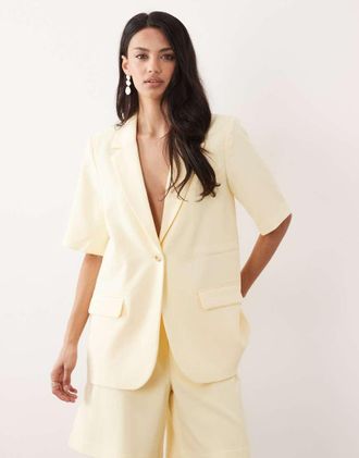 Vero Moda Kurz&auml;rmliger, eleganter Blazer in Pastellgelb mit geraffter Taille, Kombiteil