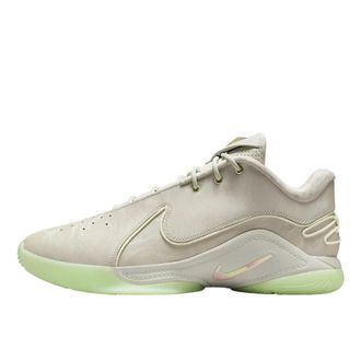 Nike Homme, Chaussures, Beige, Taille: 48 1/2 EU LeBron Xxii