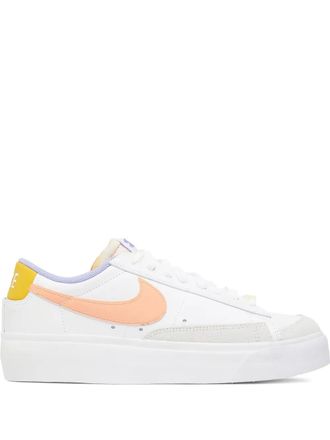 Nike baskets Blazer Low Platform Peach Cream Light Thistle - Blanc