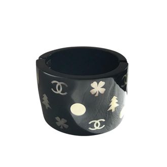 Chanel Black Perspex Mother Of Pearl Inlaid Cuff Size XL