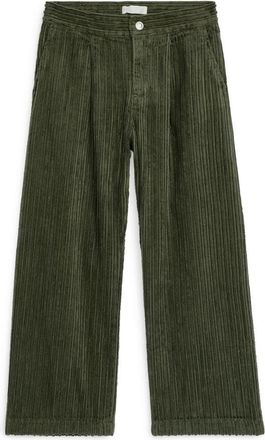 Arket Weite Cordhose -Gr&uuml;n