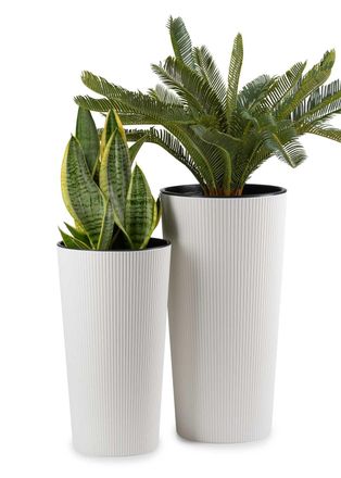 HowHomely 2X Blumentopf Gross mit Pflanzk&uuml;bel Einsatz | Wei&szlig; Pflanzk&uuml;bel Gro&szlig; aus Kunststoff f&uuml;r Deko Wohnzimmer oder Garten | Set aus 2 Blumen&uuml;bertopf (30xh57c