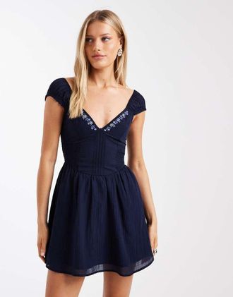 Hollister Robe courte sans manches tendance folk - Bleu marine