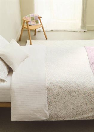 Mango Housse de couette enfant r&eacute;versible rayures et fleurs Lit 90 cm rose - Home - Lit 90 cm - MANGO HOME