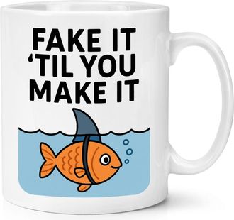 Gift Base Fake It Til You Make It Fish Tasse, 284 ml, lustiger Witz Hai