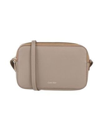 Calvin Klein SACS - Sacs Bandouli&egrave;re sur YOOX.COM