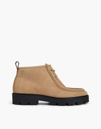 Tommy Hilfiger Wildleder-Chukka-Boots mit Schn&uuml;rung und Profilsohle in Safari-Canvas-Braun