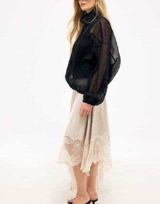 NA-KD Midirock aus Spitze in Beige-Neutral