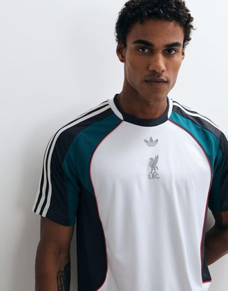 adidas Originals Liverpool FC Trikot in Wei&szlig; und Gr&uuml;n