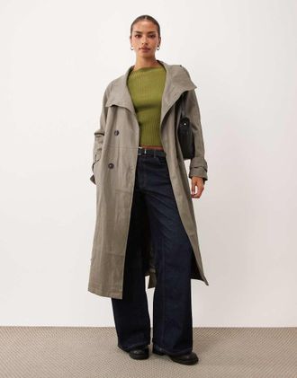 Asos Trenchcoat in Lederoptik mit Funnel-Kragen und Longline-Schnitt in Mushroom-Braun