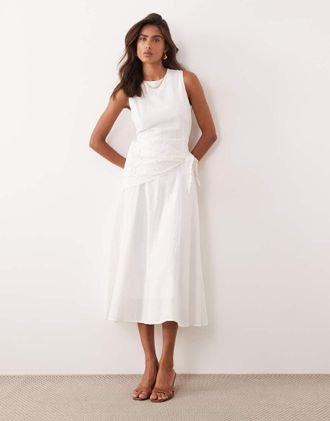 Mango Robe mi-longue sans manches en lin m&eacute;lang&eacute; avec foulard &agrave; la taille - Blanc-Neutral