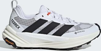 adidas adidas Performance Terrex freehiker 3 low Gore-Tex Wandersneaker in Wei&szlig; und Schwarz