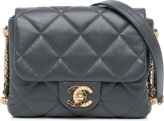 Chanel Hobo Bags - Mini Quilted Lambskin Crush on Chains Flap - Gr. unisize - in Blau - f&uuml;r Damen