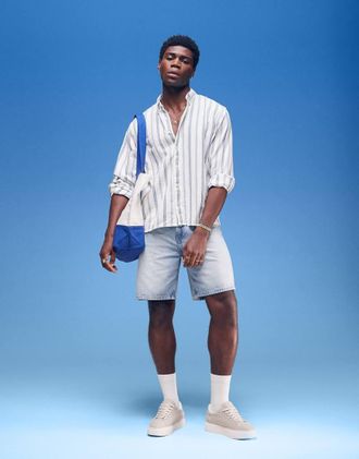 Abercrombie & Fitch Chemise &agrave; manches longues d&eacute;contract&eacute;e en tissu textur&eacute; &agrave; rayures-Bleu