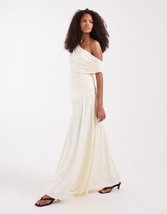 Pretty Lavish Lydia - Top densemble asym&eacute;trique fronc&eacute; - Cr&egrave;me-Blanc