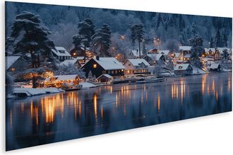 Islandburner Leinwandbild Winterabend in einem verschneiten Dorf am See - Leinwand 120x40cm - Panorama