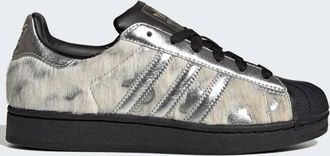 adidas Originals Superstar II baskets cr&egrave;me et argent m&eacute;tallis&eacute;-Blanc