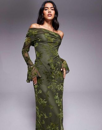 Ra-Re London - Maxikleid in Olivgr&uuml;n gebl&uuml;mt mit ausgestellten &Auml;rmeln, abfallender Schulterpartie und Ausbrennermuster