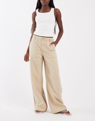 Levi's pantalon large fatigue en m&eacute;lange de lin couleur cr&egrave;me-Blanc