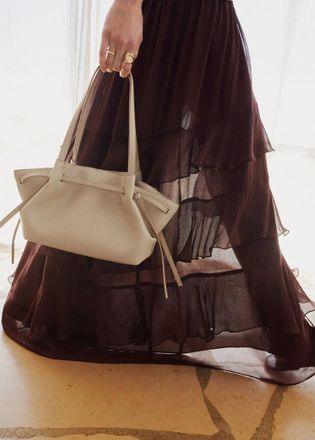 Mango Sac port&eacute; &eacute;paule de taille moyenne effet cuir blanc cass&eacute; - Femme - Taille unique - MANGO