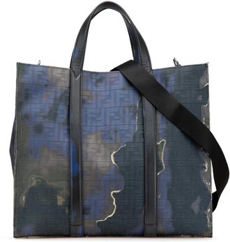 Fendi Hobo Bags - Large Zucca Jacquard Tie Dye Sunset Shopper Tote - Gr. unisize - in Blau - f&uuml;r Damen