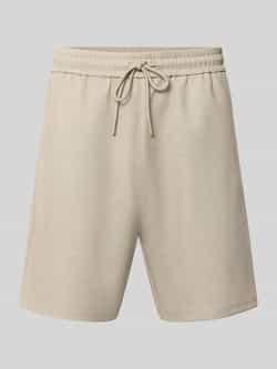 Review Straight Fit Shorts mit Viskose-Anteil