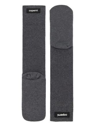 Coperni chaussettes nervur&eacute;es &agrave; logo - Gris