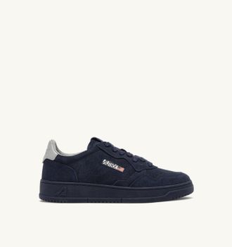 Autry SNEAKERS MEDALIST LOW AUS WILDLEDER IN NAVY UND VAPOR