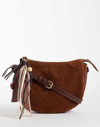 Accessorize Sac bandouli&egrave;re en su&eacute;dine avec d&eacute;tail foulard - Camel-Neutral