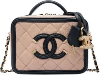 Chanel Sac bandouli&egrave;re matelass&eacute; en caviar Pre-owned - Femme - Pre-owned - Beige - Taille: ONE Size