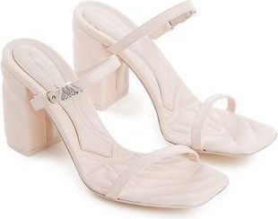 Alexander McQueen Ledersandalen mit Absatz in Rosa