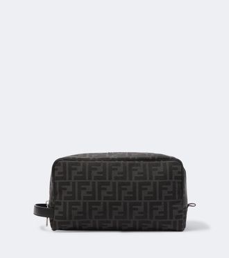 Fendi Trousse de toilette FF Zucca Small