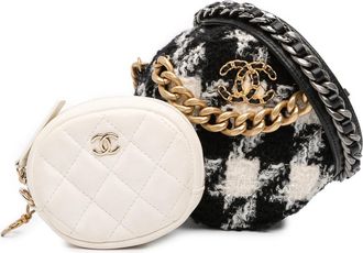 Chanel Hobo Bags - Tweed 19 Round Clutch with Chain and Coin Purse - Gr. unisize - in Weiß - für Damen