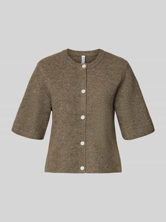 Pieces Boxy Fit Strickjacke aus Rippstrick Modell SILLY